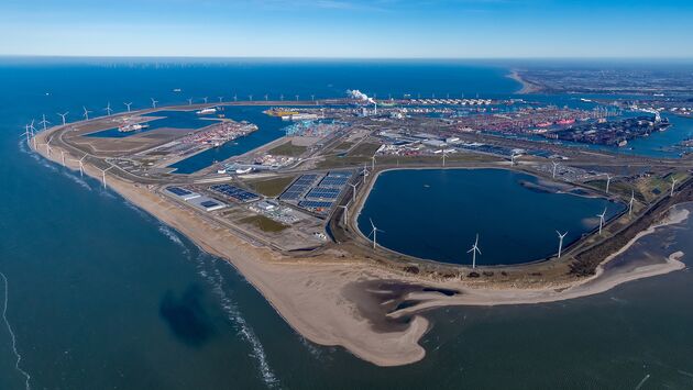 Cargo throughput in the port of Rotterdam slightly decreased in 2024 ...